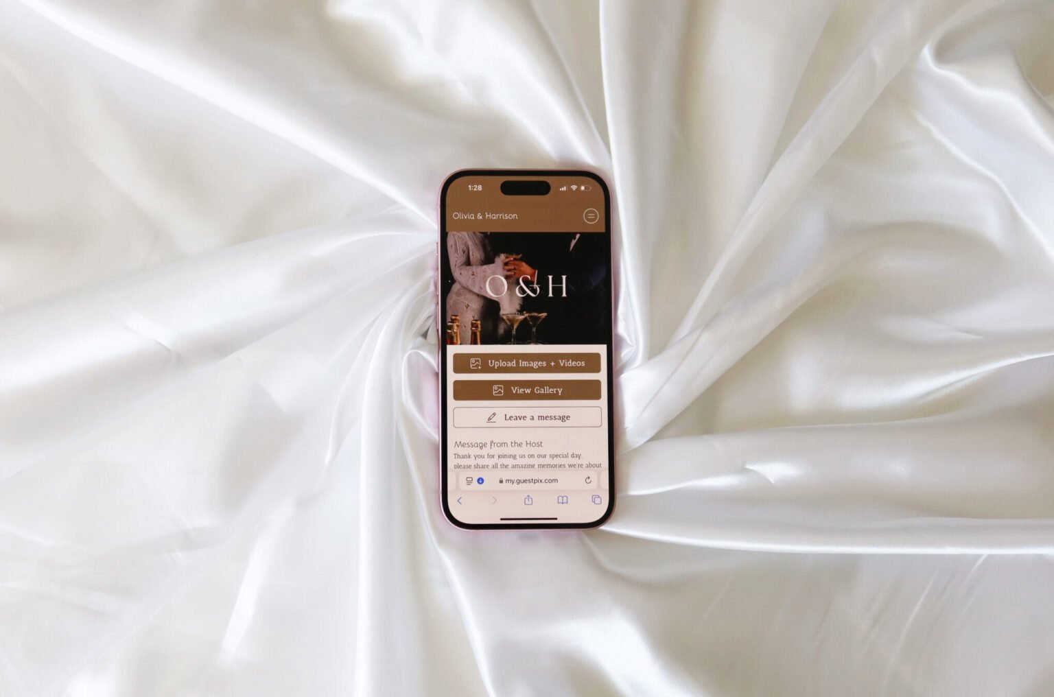 Weddings How It Works - GUESTPIX | #1 QR Code Event Photo Sharing Platform